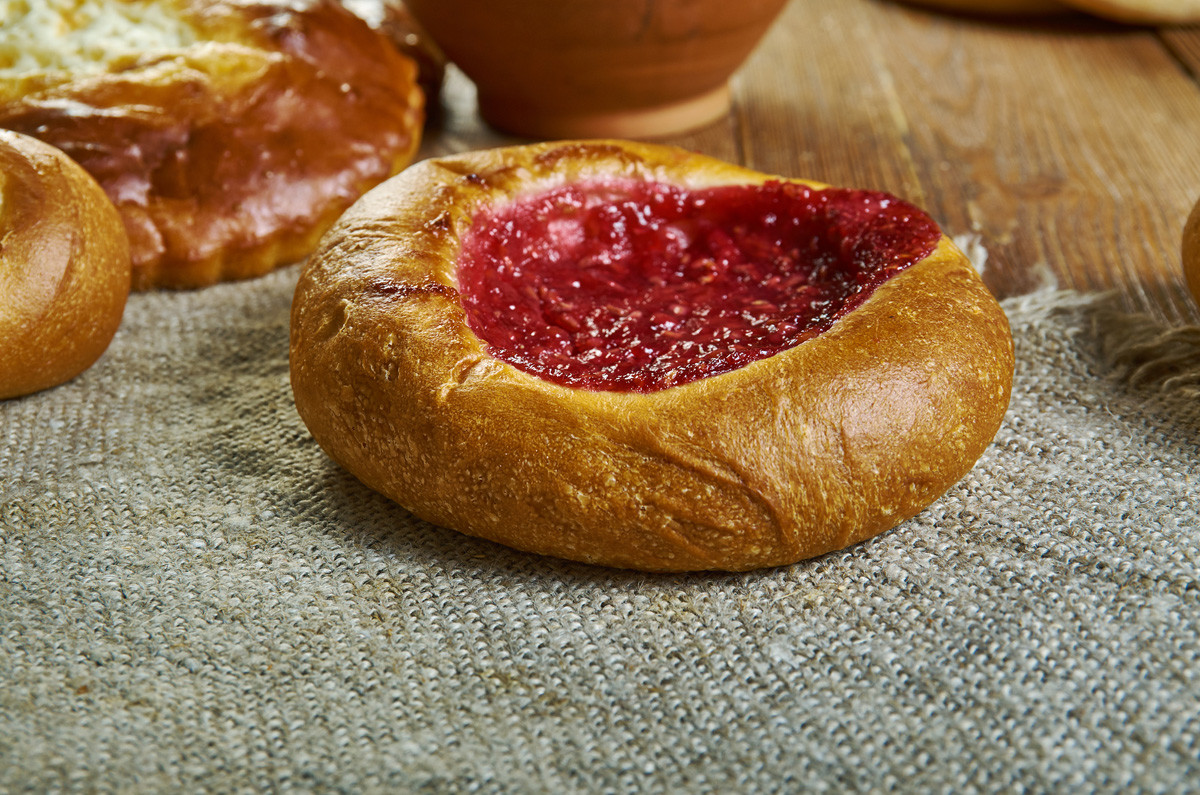 Try these 5 "Russian babushka" recipes for a strawberry summer - Russia ...