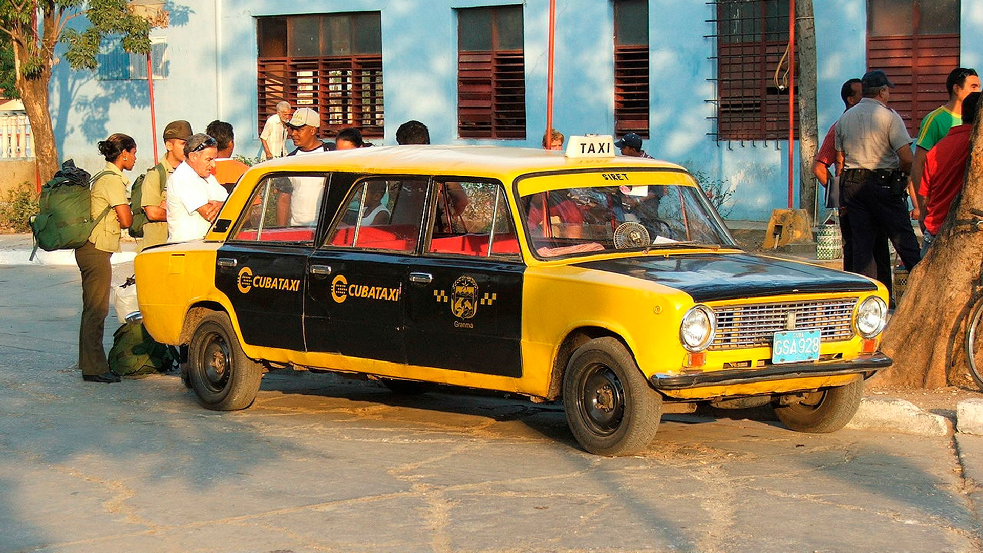 9 of the most - and least - successful Soviet cars turned limousines ...