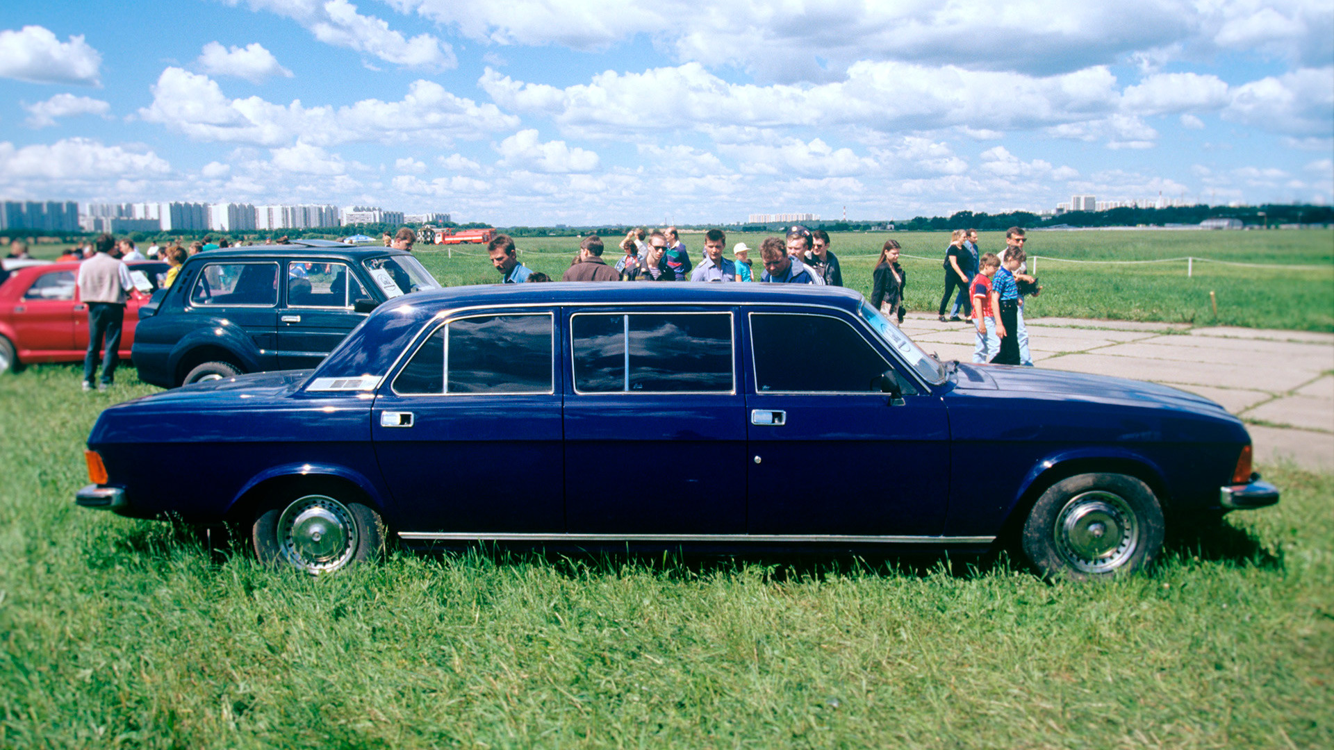 9 of the most - and least - successful Soviet cars turned limousines ...