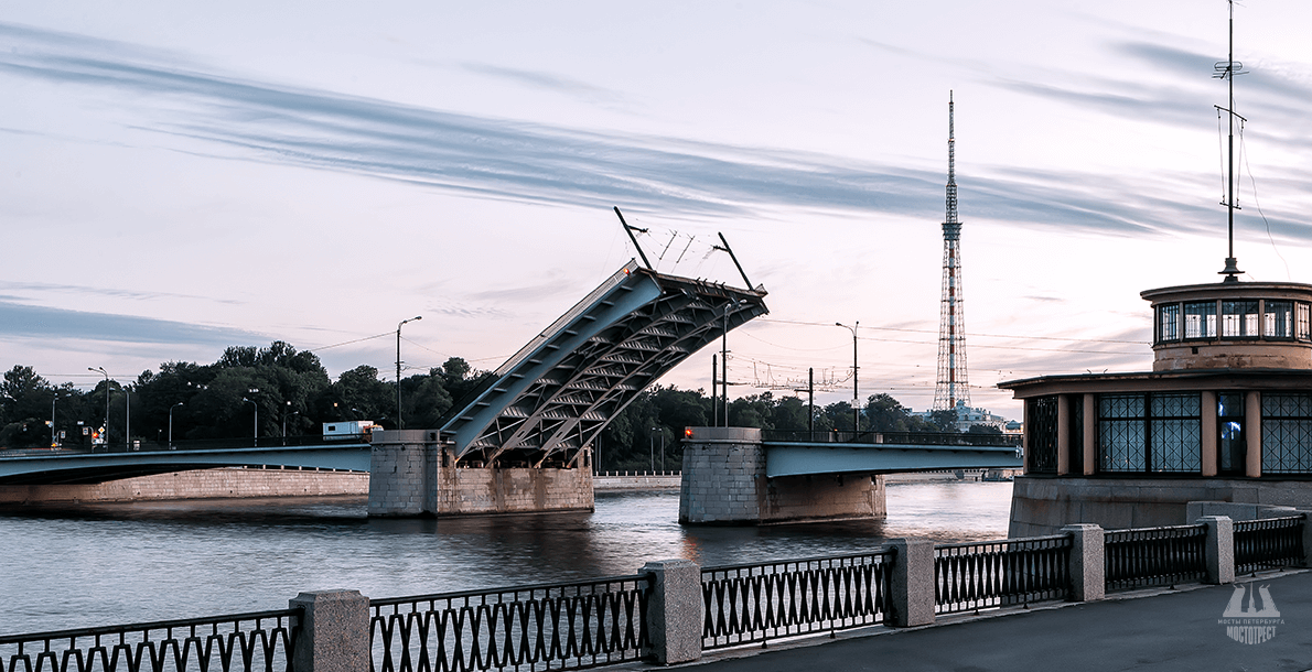 We know they move, but how do they work? St.Petersburg’s soaring ...