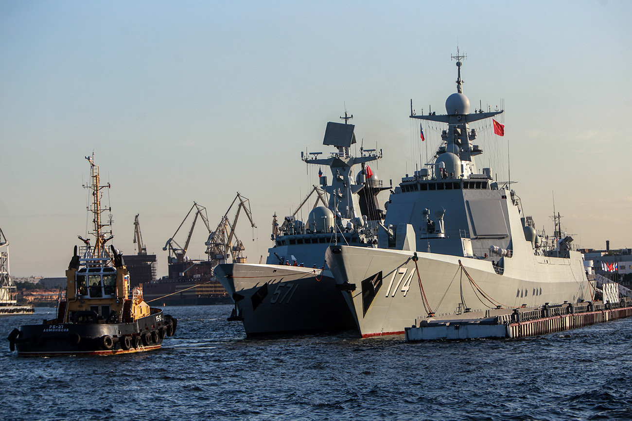 Rayakan Hari Angkatan Laut, Rusia Gelar Parade di Seluruh Negeri ...