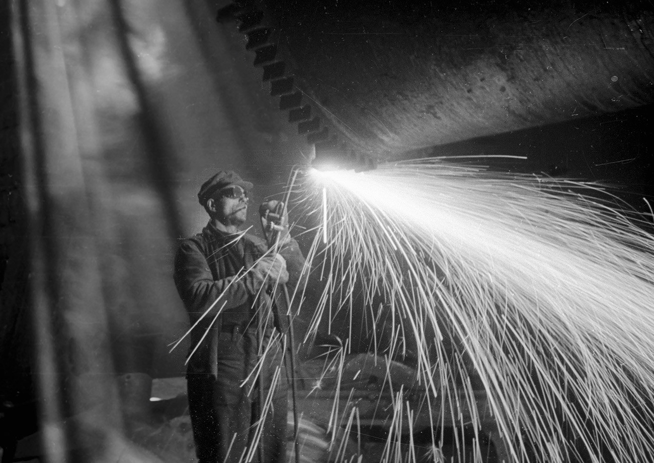 Amazing heroism and unlimited horror: 16 photos of the Soviet 1940s ...