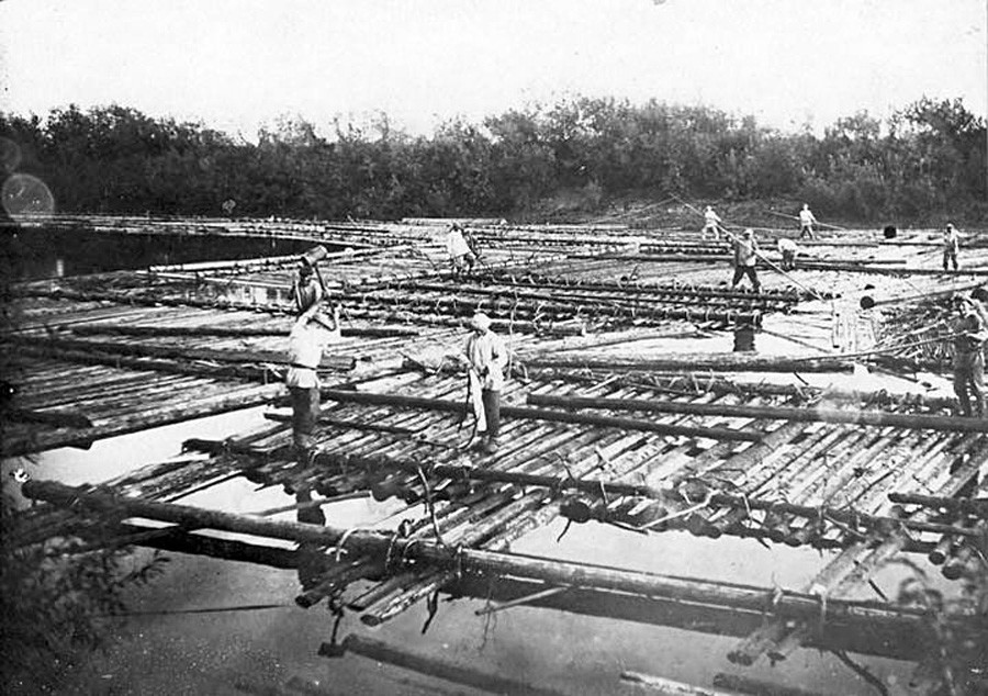 Belyana, Rumah Kayu Apung Raksasa Rusia - Russia Beyond