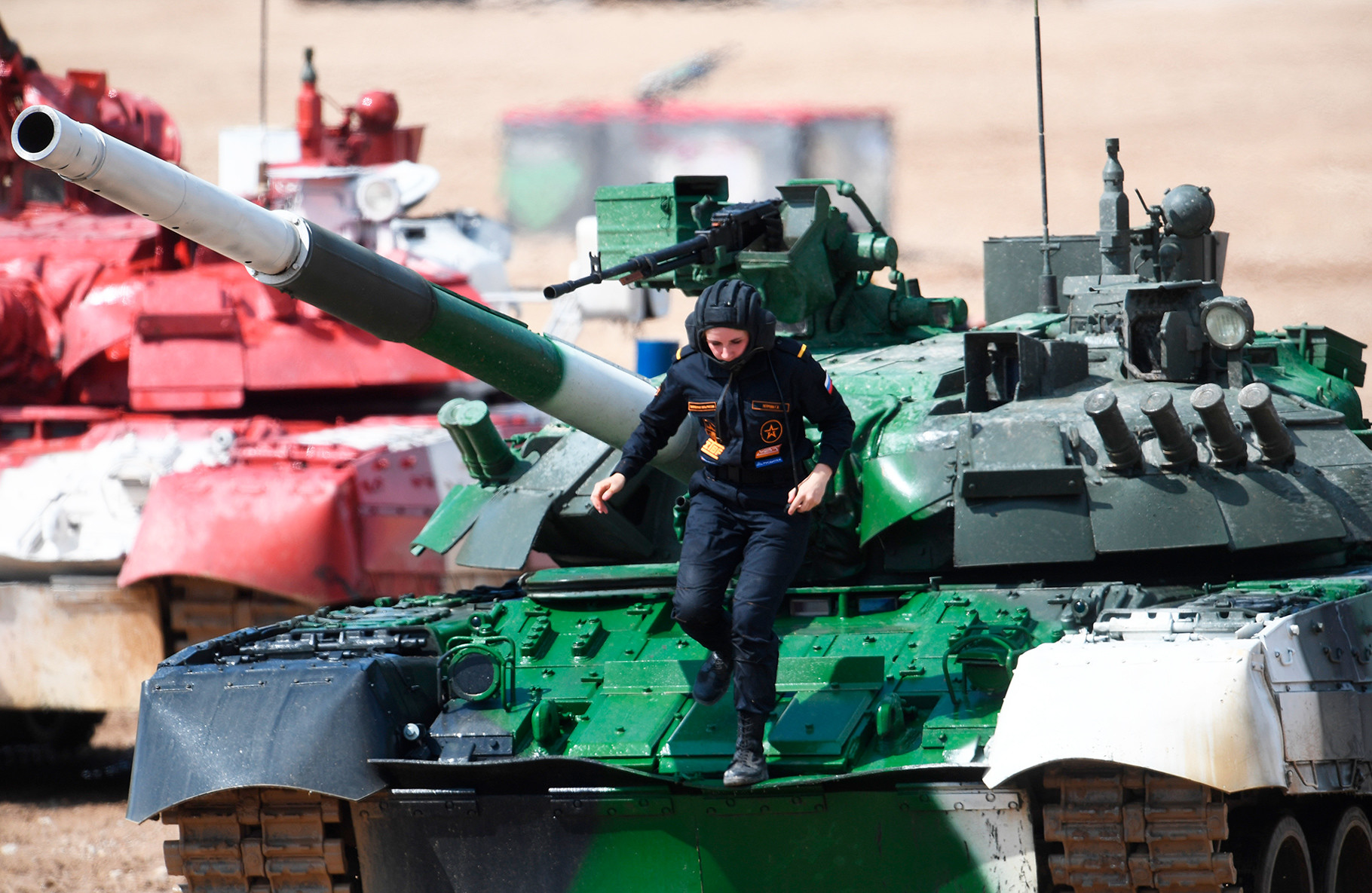 Le premier équipage russe de char 100% féminin révélé aux Army Games ...