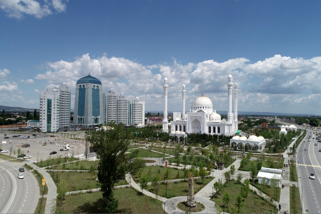 Chechnya Resmikan Masjid ‘Kebanggaan Muslim’, Terbesar Se-Eropa ...
