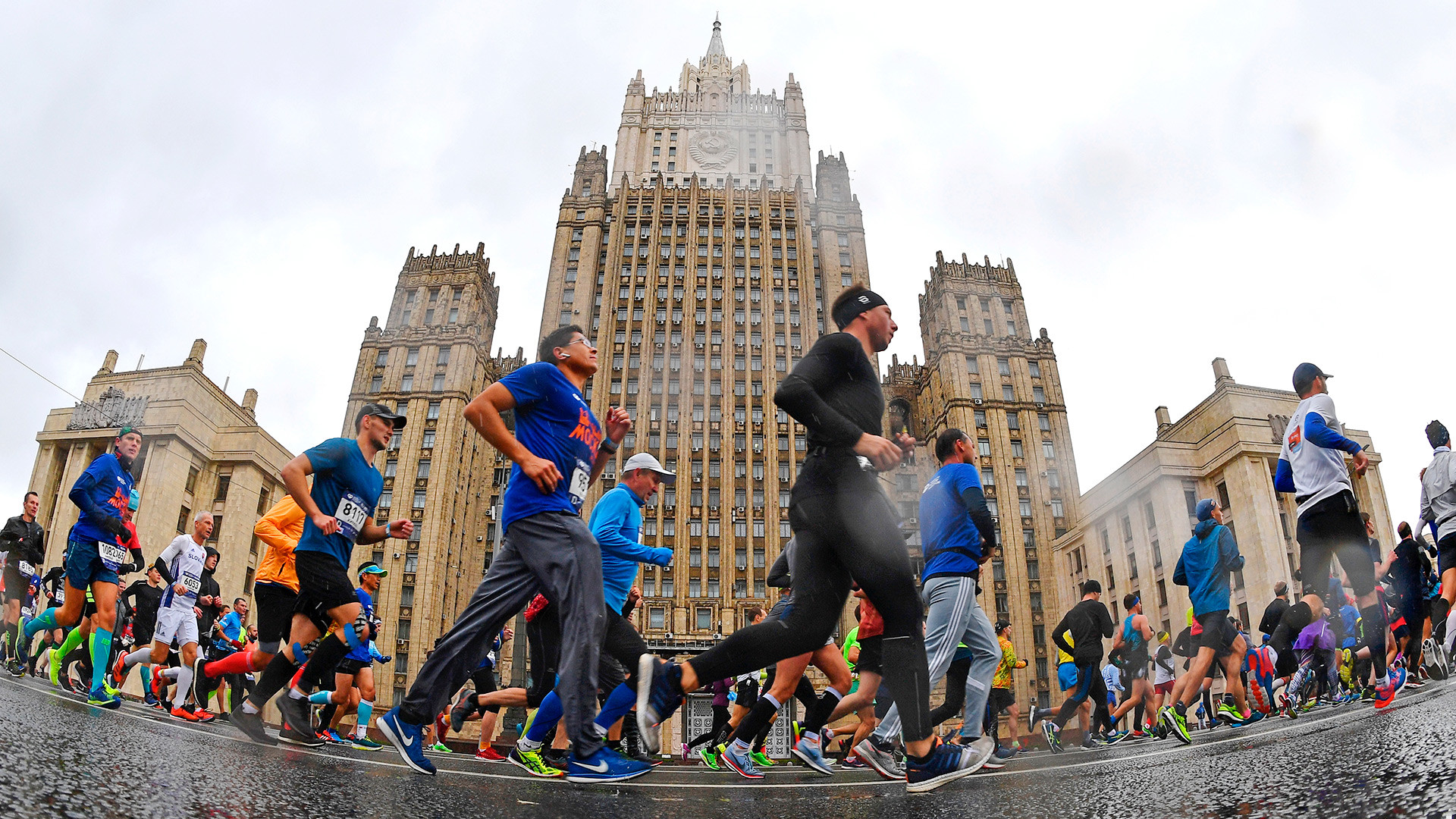 Moscow hosts Russia’s largest marathon (PICS) - Russia Beyond