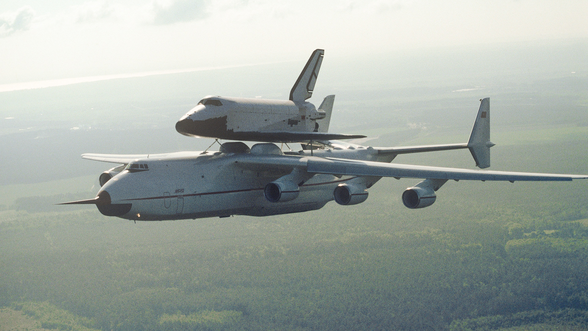 This is how the world's largest aircraft looks like UP CLOSE (PHOTOS ...