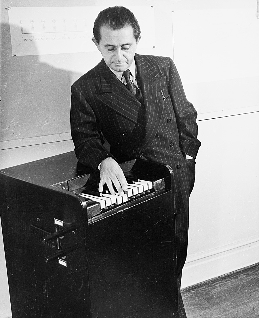 Léon Theremin created a security system for Alcatraz but ended up in a ...