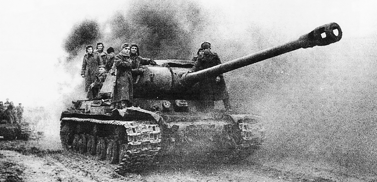 Cómo el tanque Iósif Stalin acabó con la Alemania nazi - Russia Beyond ES