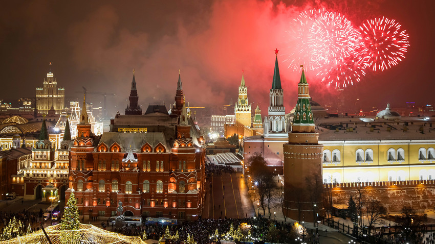 How foreigners celebrate (or tried to celebrate) New Year’s Eve on Red ...