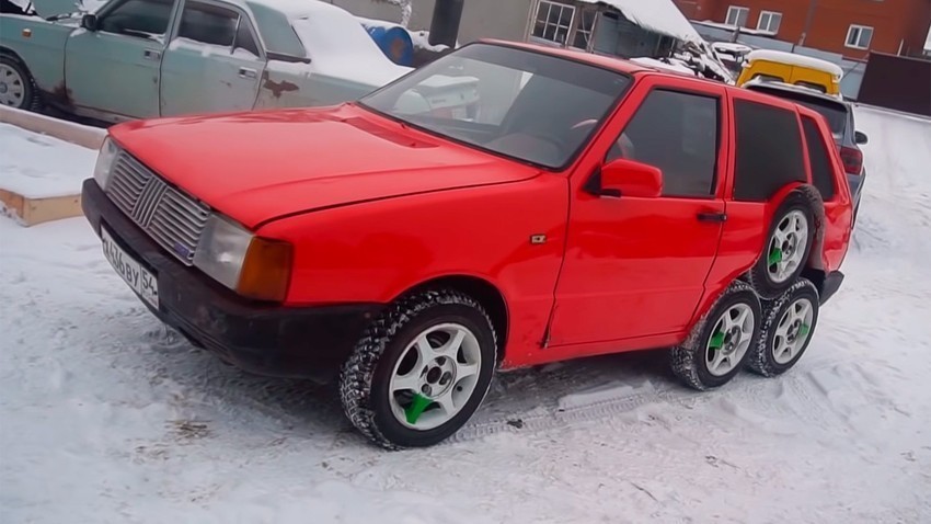 Mecánicos rusos convierten un Fiat Uno en un milagro sobre ocho ruedas ...