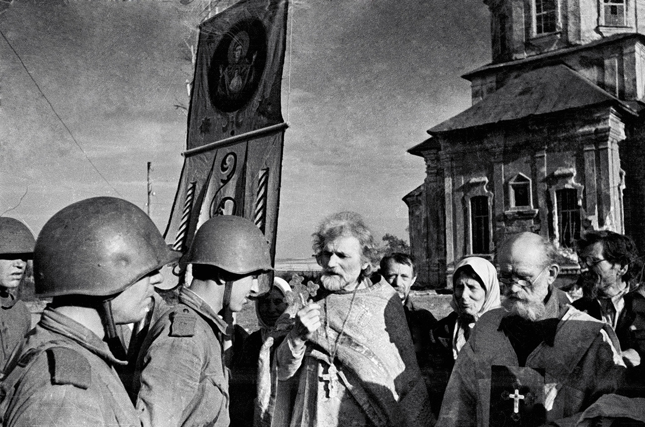 Why did Stalin rehabilitate the Russian Orthodox Church? - Russia Beyond