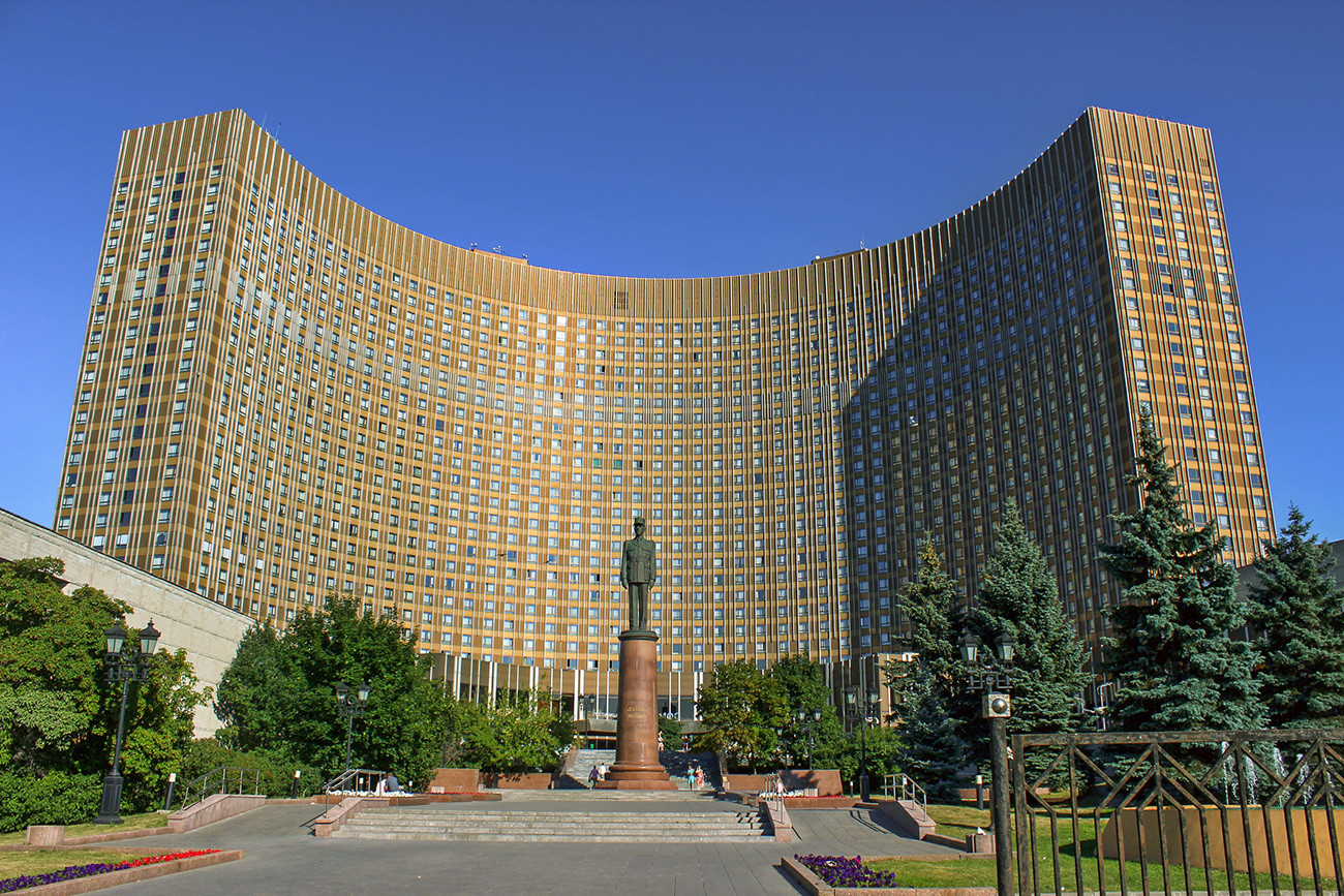 What happened to these iconic Soviet hotels in Moscow? - Russia Beyond