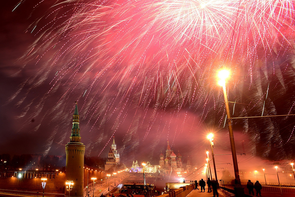 How foreigners celebrate (or tried to celebrate) New Year’s Eve on Red ...