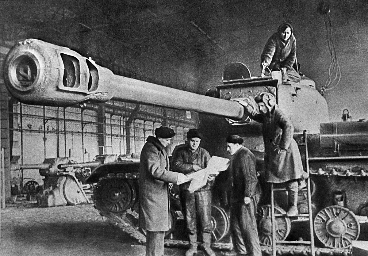 3 of the USSR's best tanks in WWII - Russia Beyond