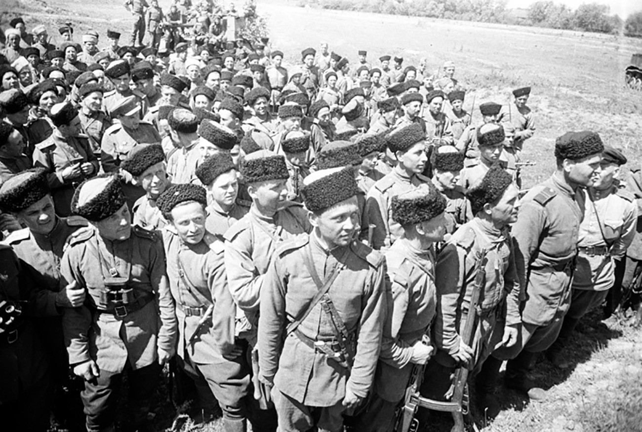 Cuando los cosacos rusos lucharon por (y contra) Hitler - Russia Beyond ES