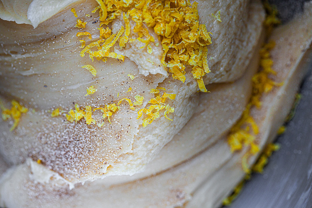 How to cook traditional Orthodox Easter Bread - kulich (RECIPE ...