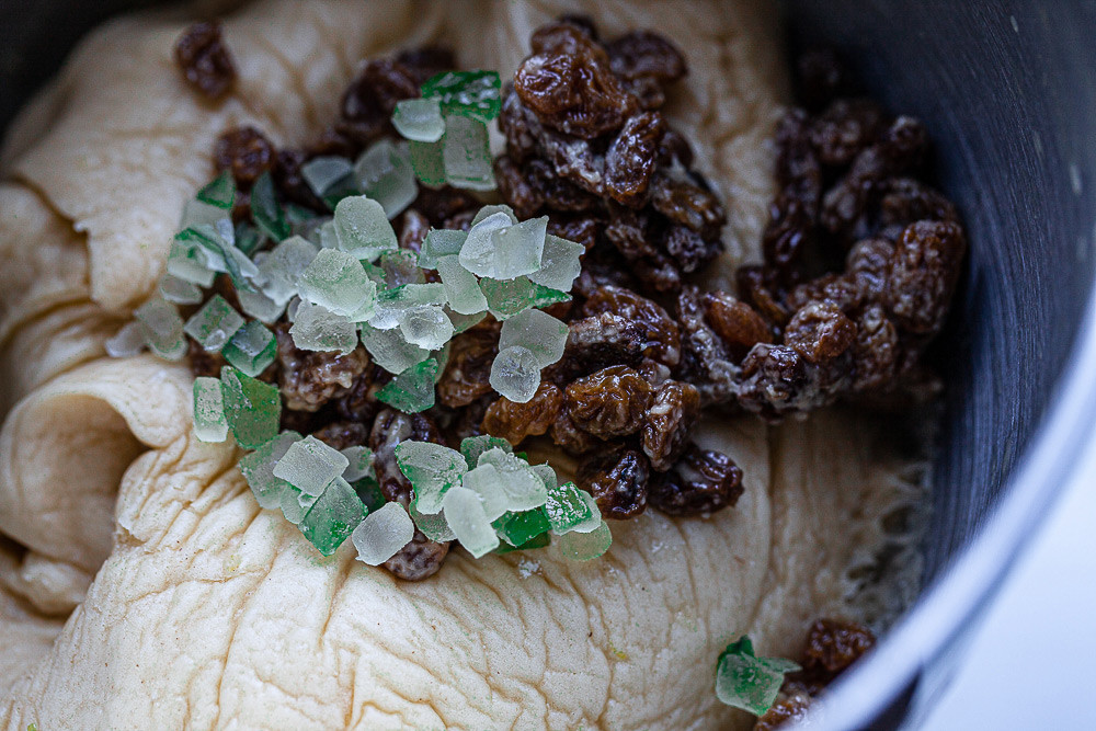 How to cook traditional Orthodox Easter Bread - kulich (RECIPE ...