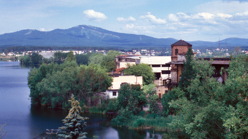 Kyshtym in the Ural Mountains: Idyllic landscape, turbulent history ...