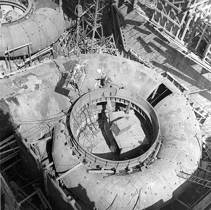 12 amazing photos from major construction sites in Russian and Soviet ...