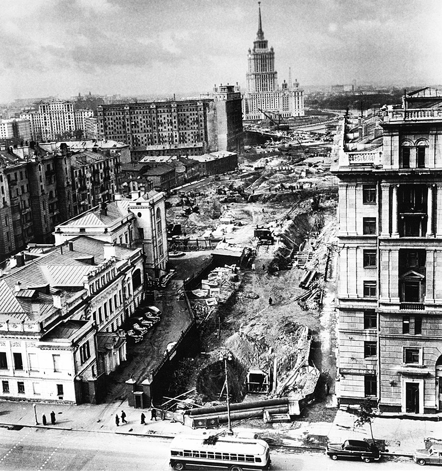 12 amazing photos from major construction sites in Russian and Soviet ...