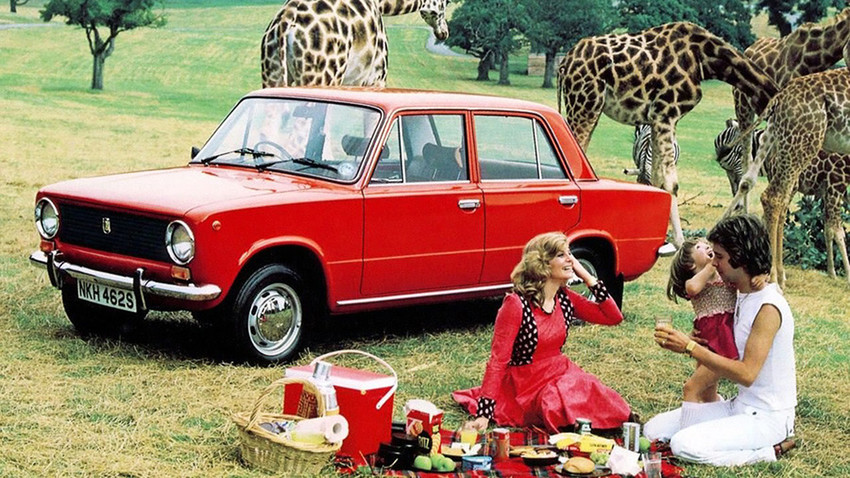 Behold! The women of Soviet car commercials! (PHOTOS) - Russia Beyond