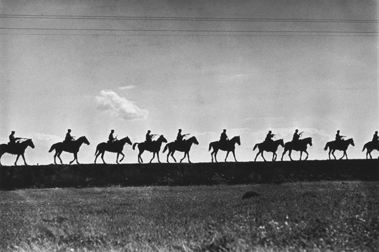 Stalin’s favorite military unit (PHOTOS) - Russia Beyond