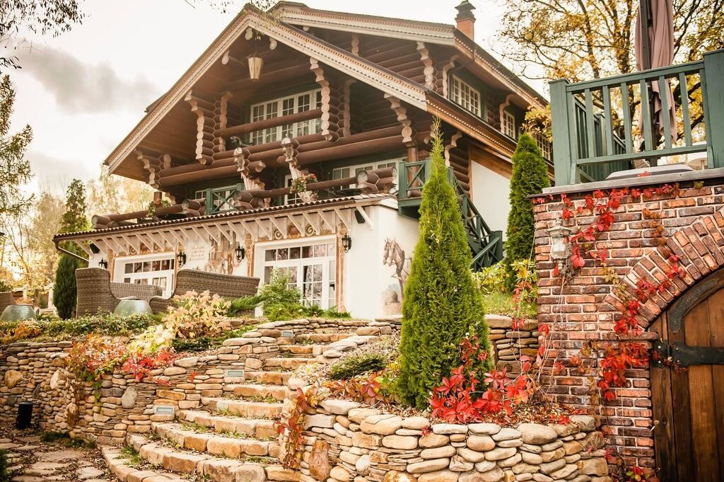 Top 10 traditional Russian-style hotels - Russia Beyond