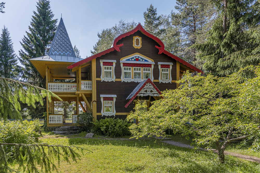 Top 10 traditional Russian-style hotels - Russia Beyond