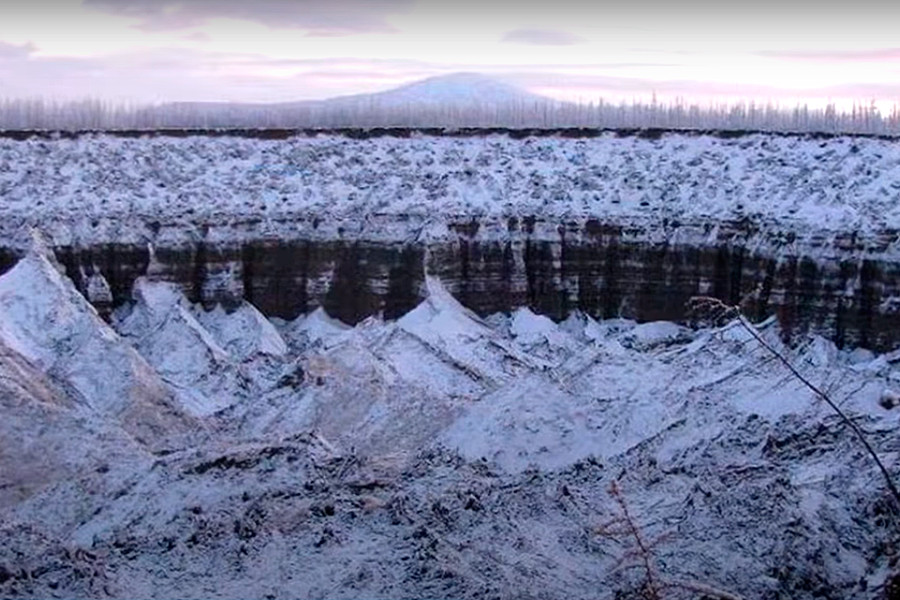 Yakutia has a MASSIVE hole in the ground... and it’s growing (PHOTOS ...