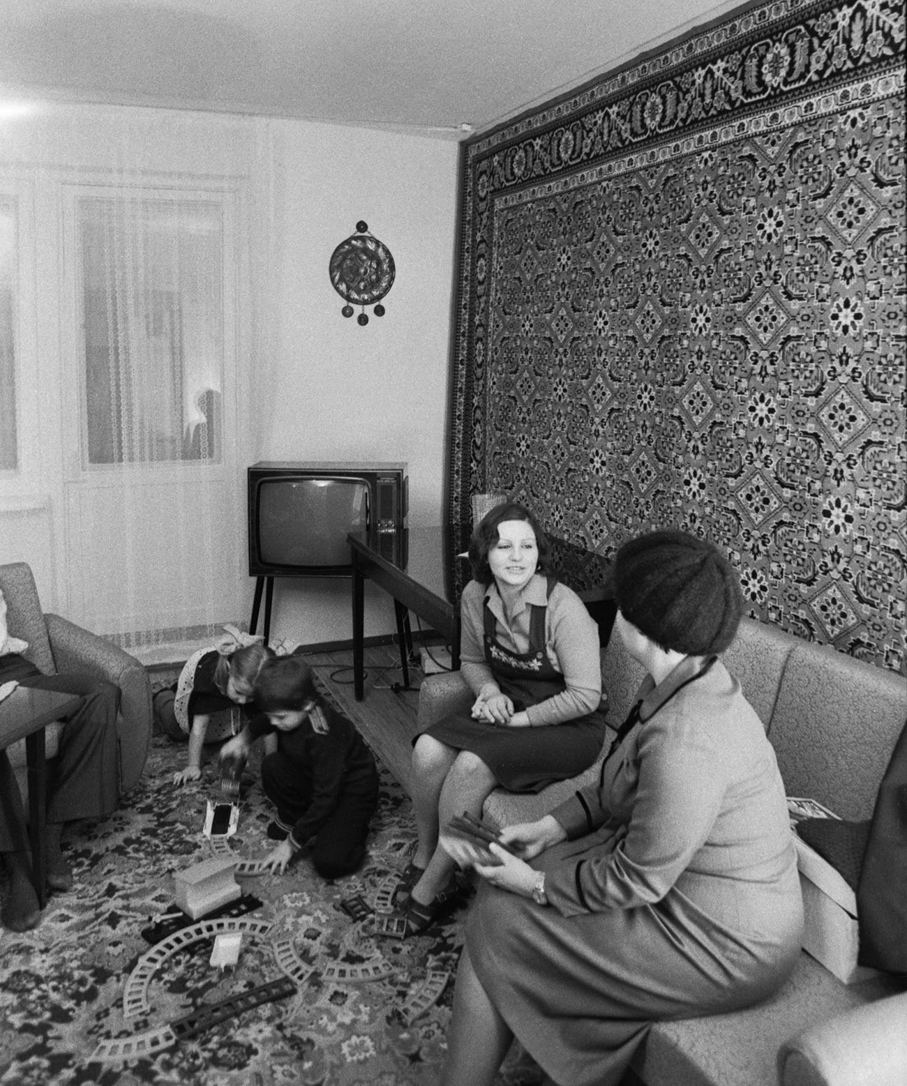 Cinq meubles et accessoires jadis présents dans CHAQUE foyer soviétique ...