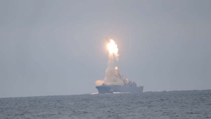 Objavljena snimka prvog lansiranja hiperzvučne rakete "Cirkon" - Russia ...