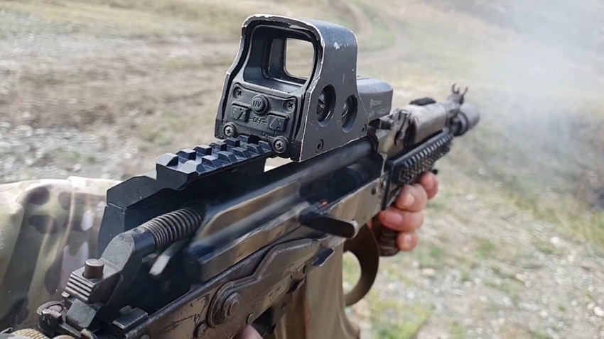 Bagaimana Mekanisme Senapan Otomatis Kalashnikov Tanpa Penutup ...