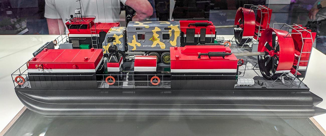 Kalashnikov reveals its first ever hovercraft Haska-10 - Russia Beyond