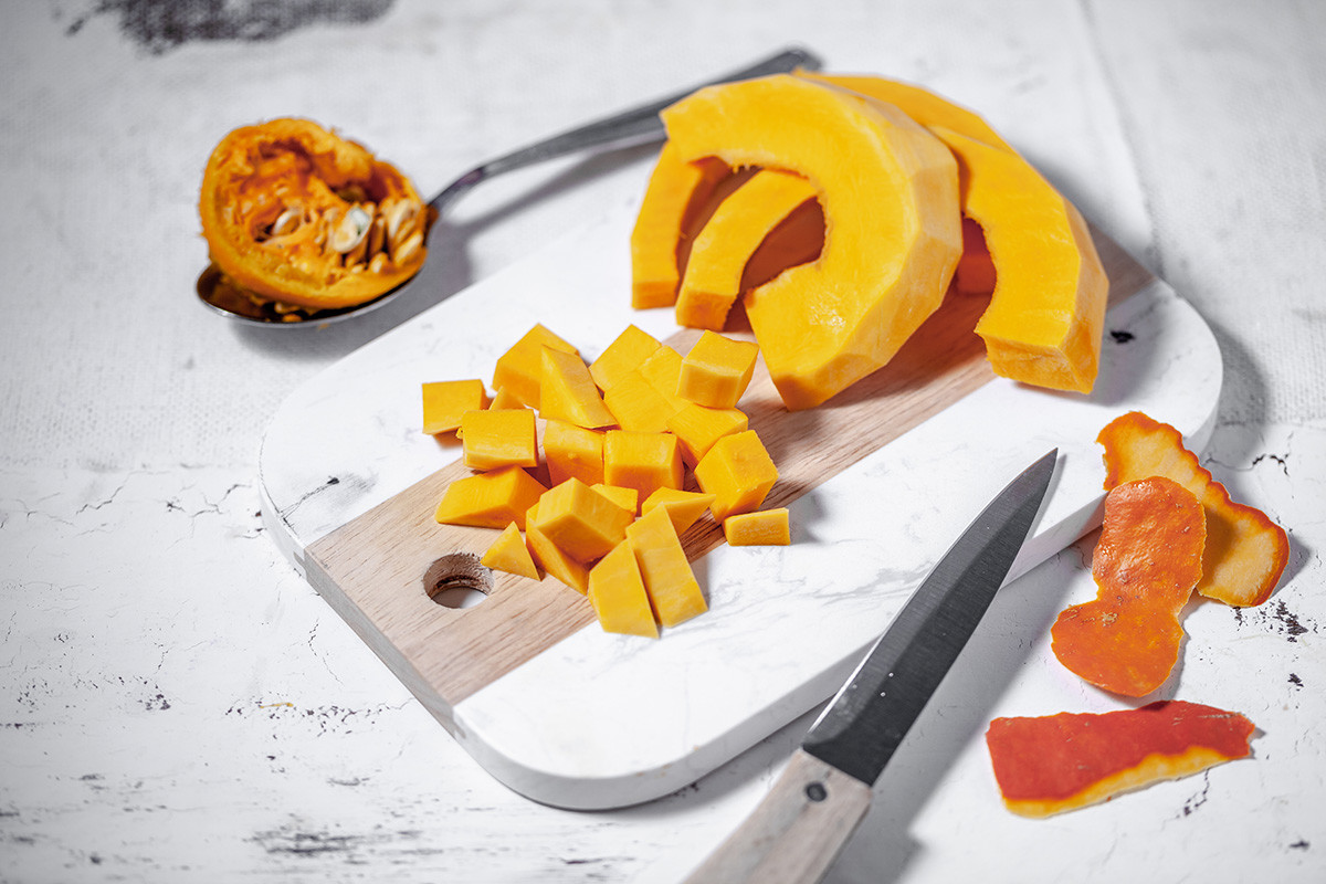 Sweet krupenik: Russian millet dessert with pumpkin and citrus scent ...