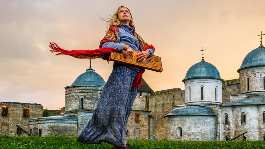 Gusli, the oldest and most Russian musical instrument - Russia Beyond