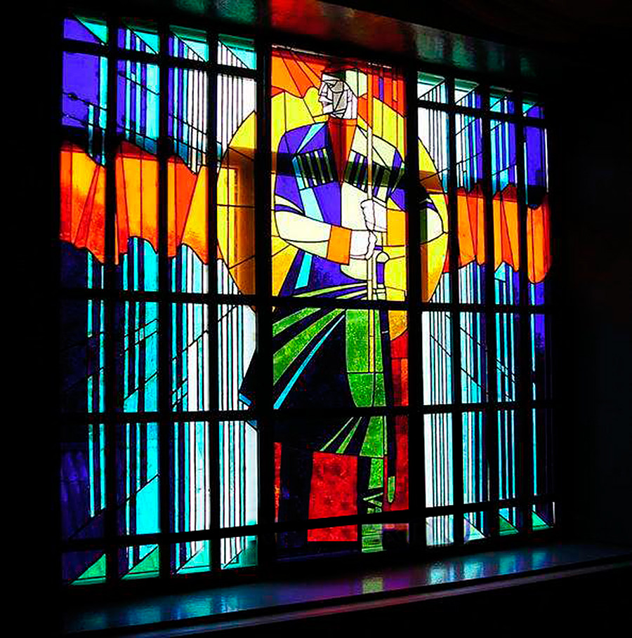 The many faces of Soviet stained-glass windows (PHOTOS) - Russia Beyond