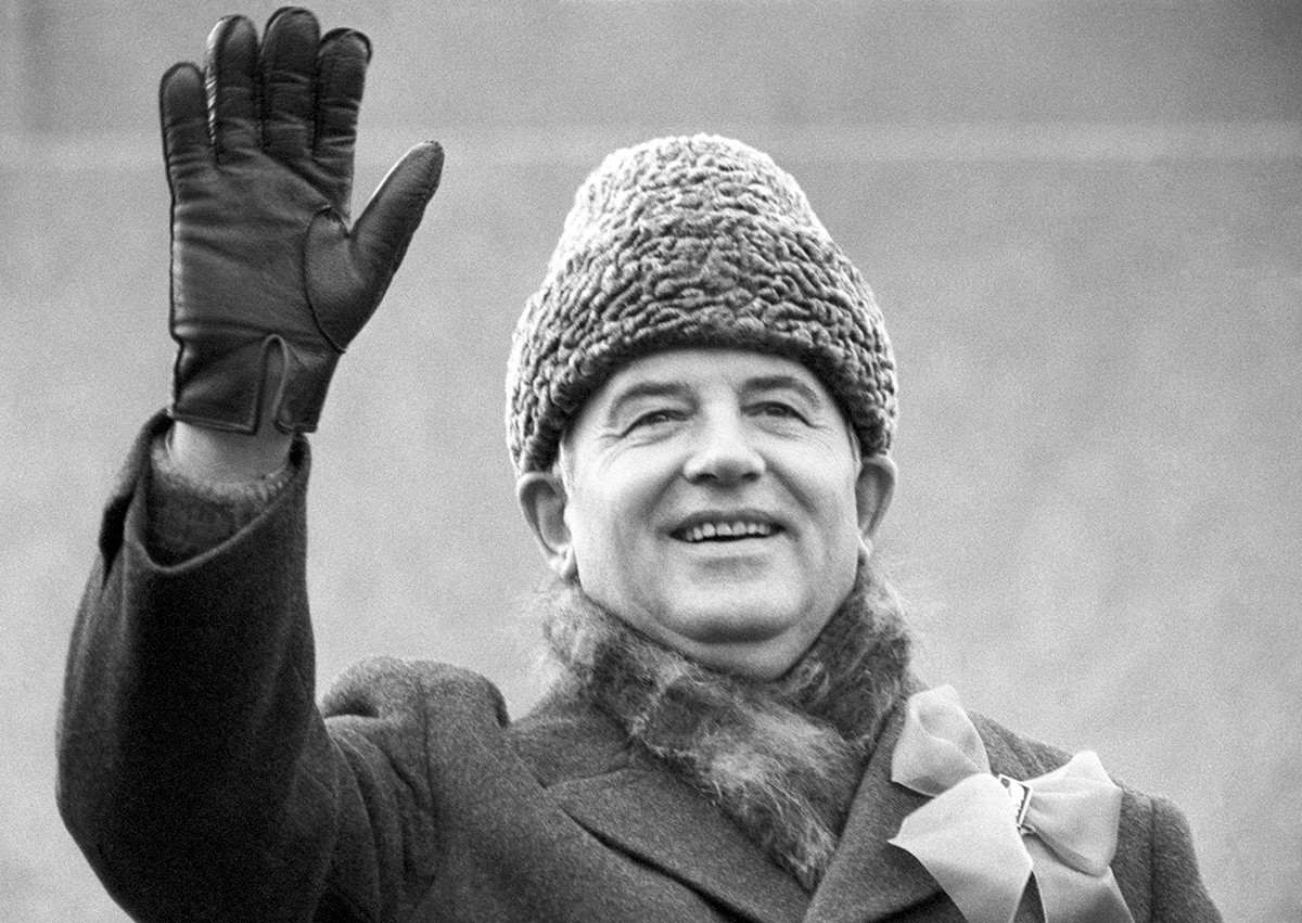 5 Soviet leaders’ ICONIC clothing items that made them ‘trendsetters-in ...