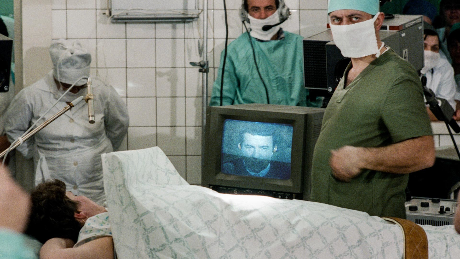 How 'psychic healers' supposedly cured all maladies on Soviet TV ...