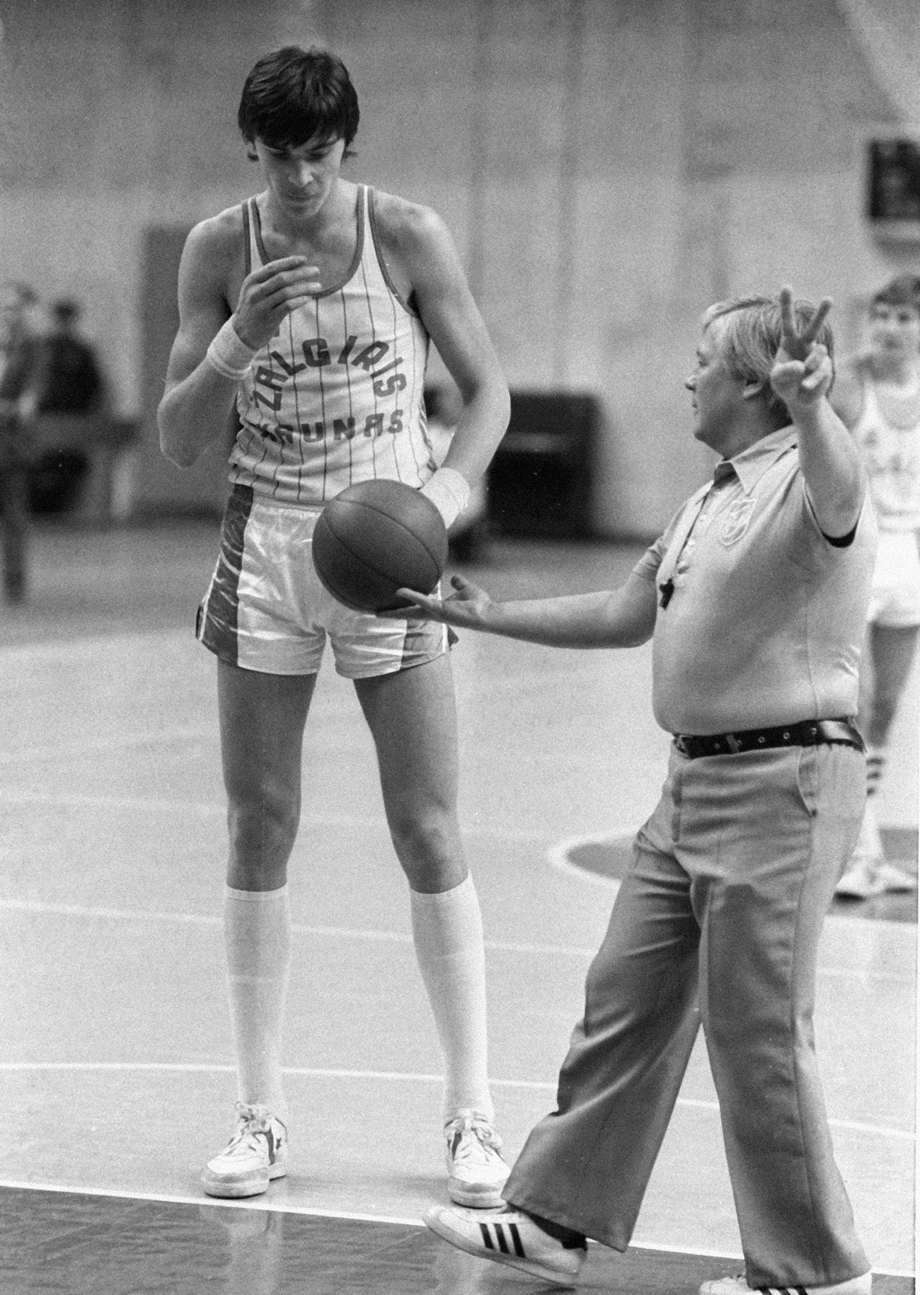 3 GIANT basketball players from the USSR - Russia Beyond