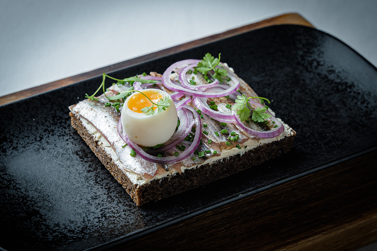 Recettes de toasts apéritifs russes contemporains signés par de grands ...