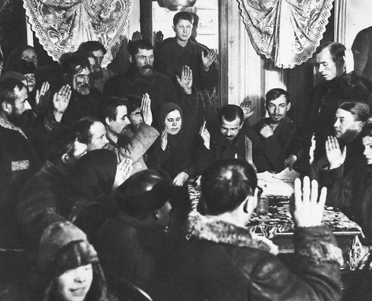 Early years of Soviet collective farms in state-sanctioned PHOTOS ...