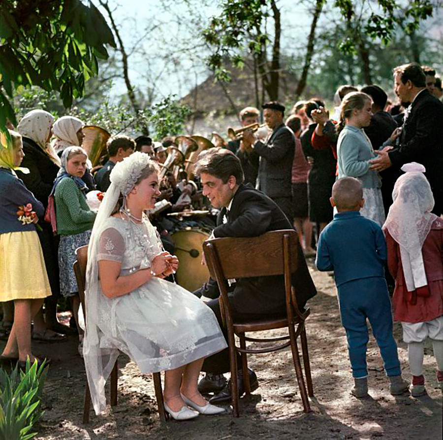 30 PHOTOS of Soviet weddings - Russia Beyond