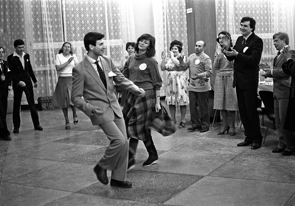 30 PHOTOS of Soviet weddings - Russia Beyond