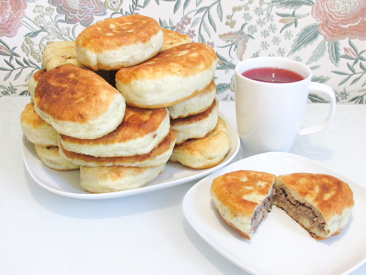 Legendary pies that fed a Russian city during World War II (RECIPE ...