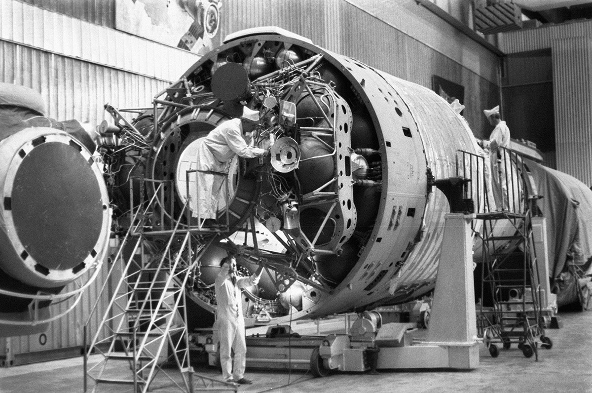 10 things you didn’t know about the world’s FIRST orbital station ...