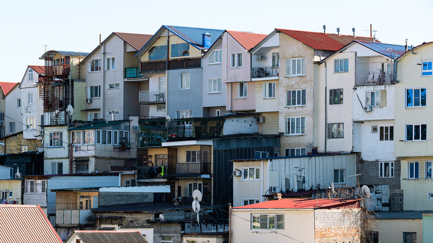 ‘Favela’ a la Russe: Why Sochi’s downtown slum keeps existing (PHOTOS ...
