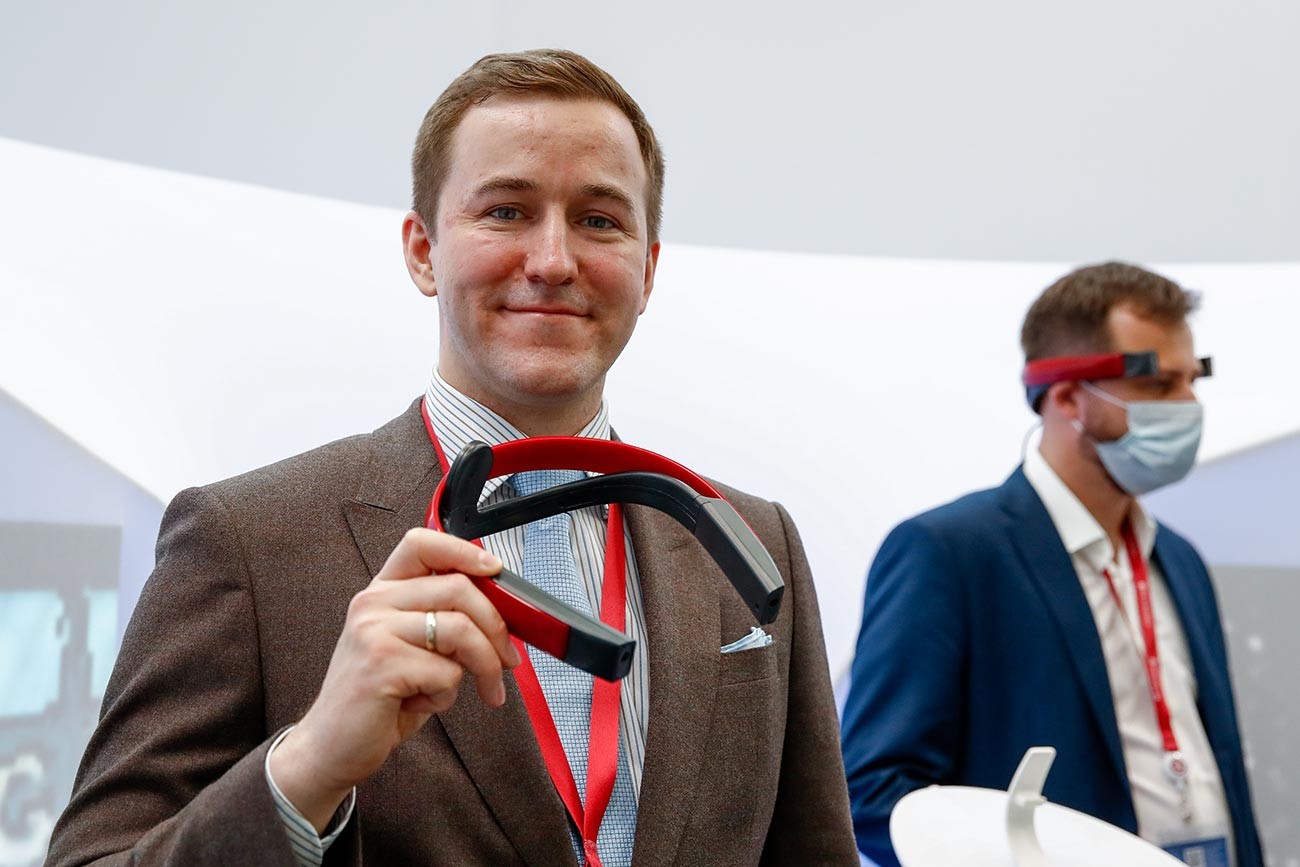 New Russian brain implant to GIVE SIGHT to the blind - Russia Beyond