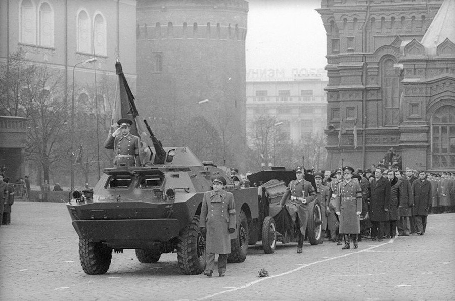 The Soviet Union's LARGEST funerals (PHOTOS) - Russia Beyond
