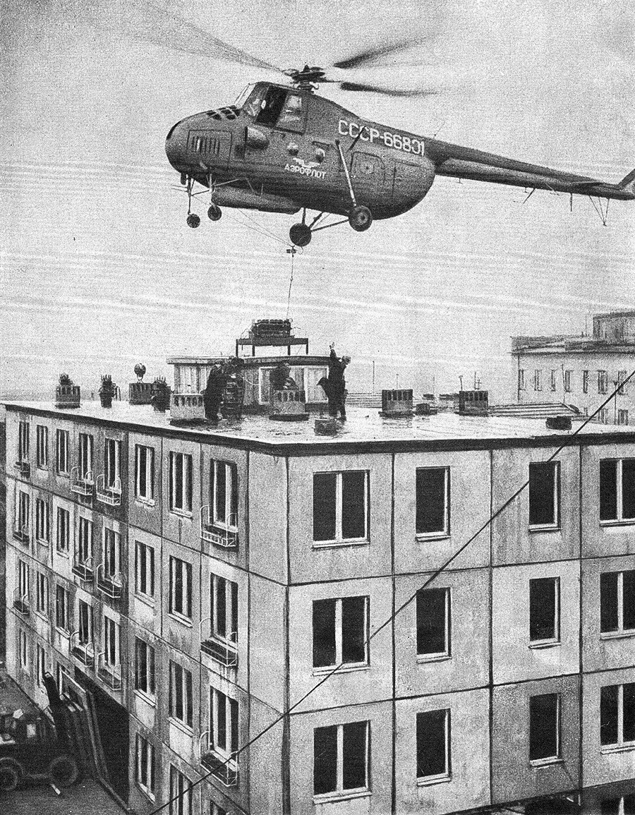 Why did the Soviets construct this building from ROOF down? (PHOTOS ...